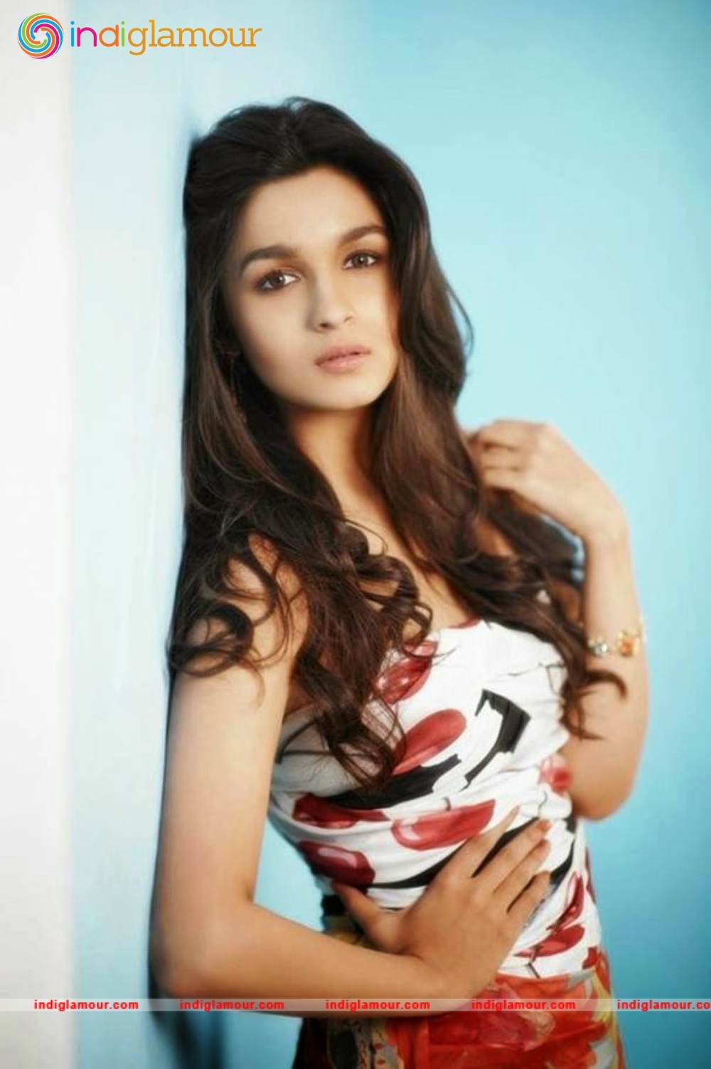 Alia Bhatt Actress photo,image,pics and stills - # 378197