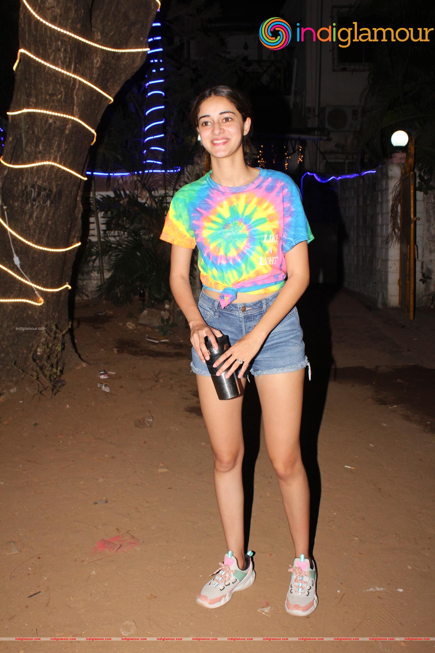 Ananya Panday Actress HD photos,images,pics and stills-indiglamour.com ...