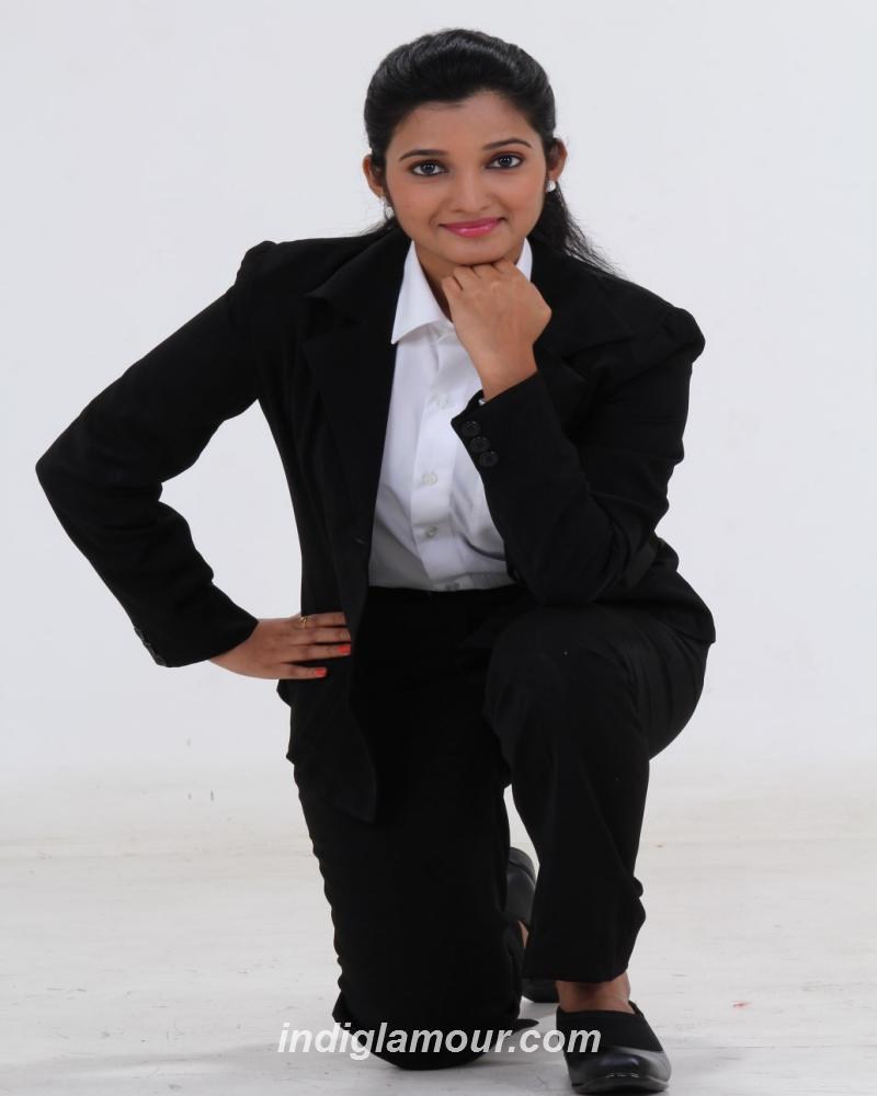Deepthi Shetty Actress photo,image,pics and stills - # 521442