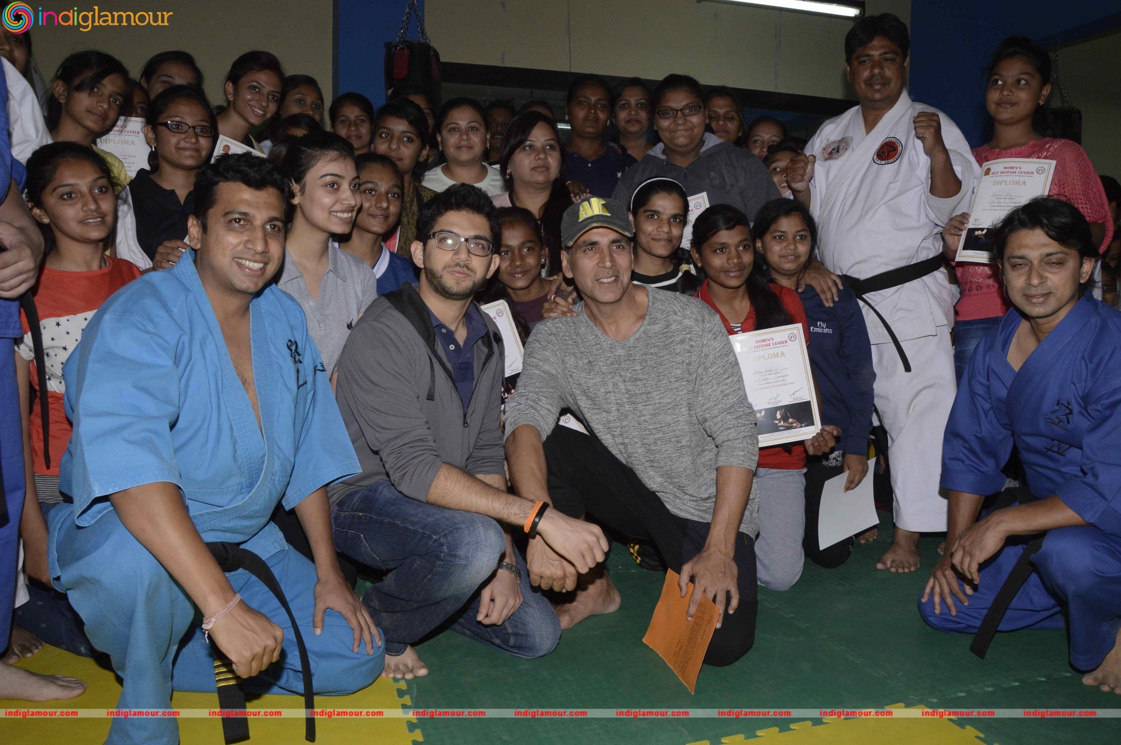 Akshay Kumar,Aditya Thackeray Attend Graduation Ceremony of Womens Self ...