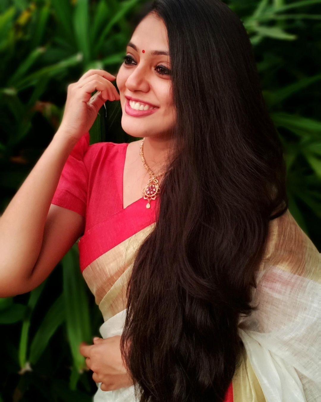 Veena Nandakumar Actress HD photos,images,pics and stills-indiglamour ...