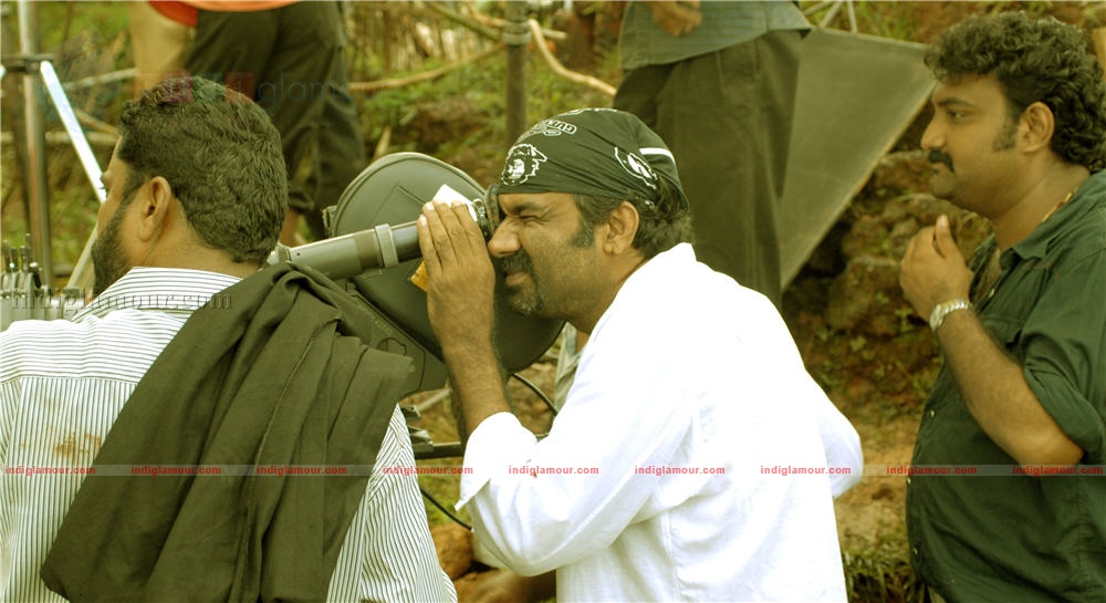 Paleri Manikyam Movie HD photos,images,pics,stills and picture ...