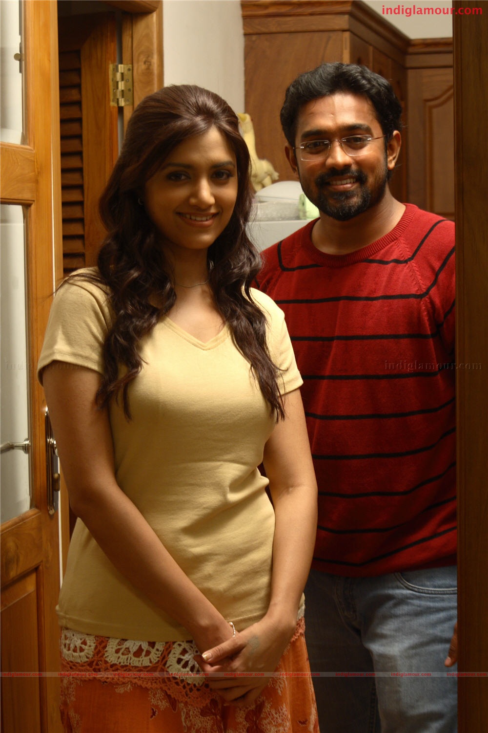 Kadha Thudarunnu Malayalam Movie Photos Stills - photo #62014