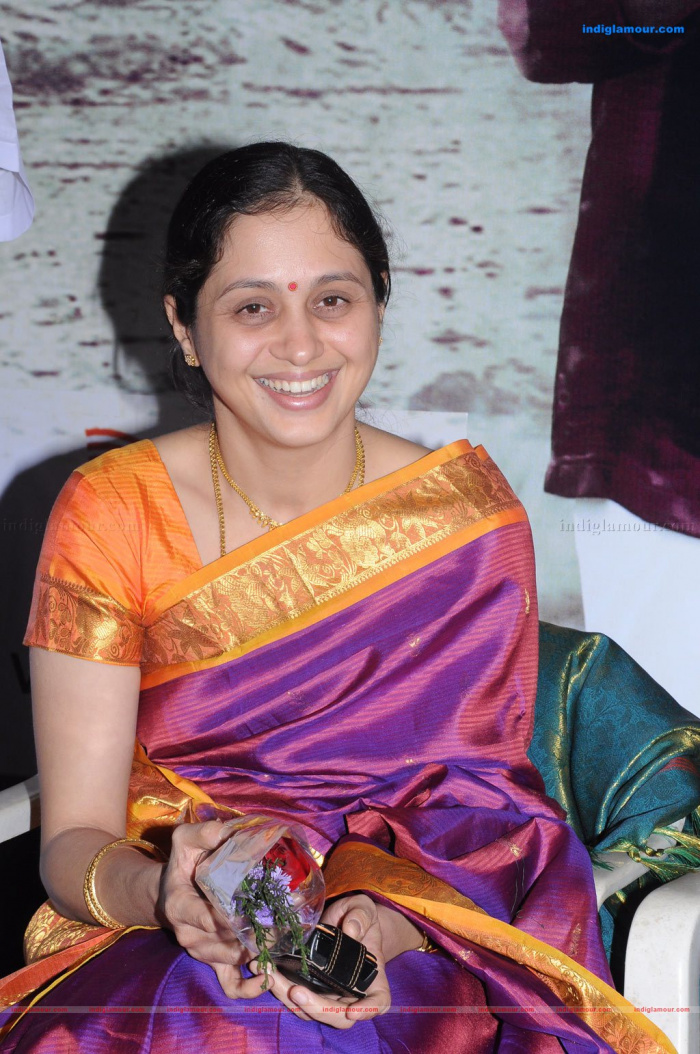Actress Devayani 60 Photos - Moonagedaydream.film
