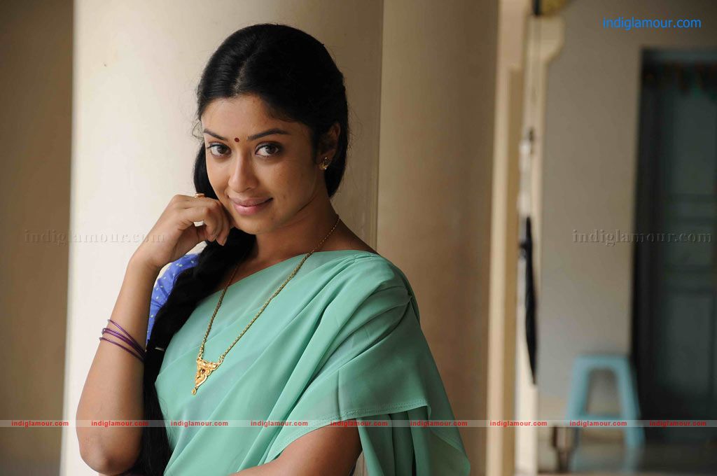 Payal Ghosh Actress HD photos,images,pics and stills-indiglamour.com ...