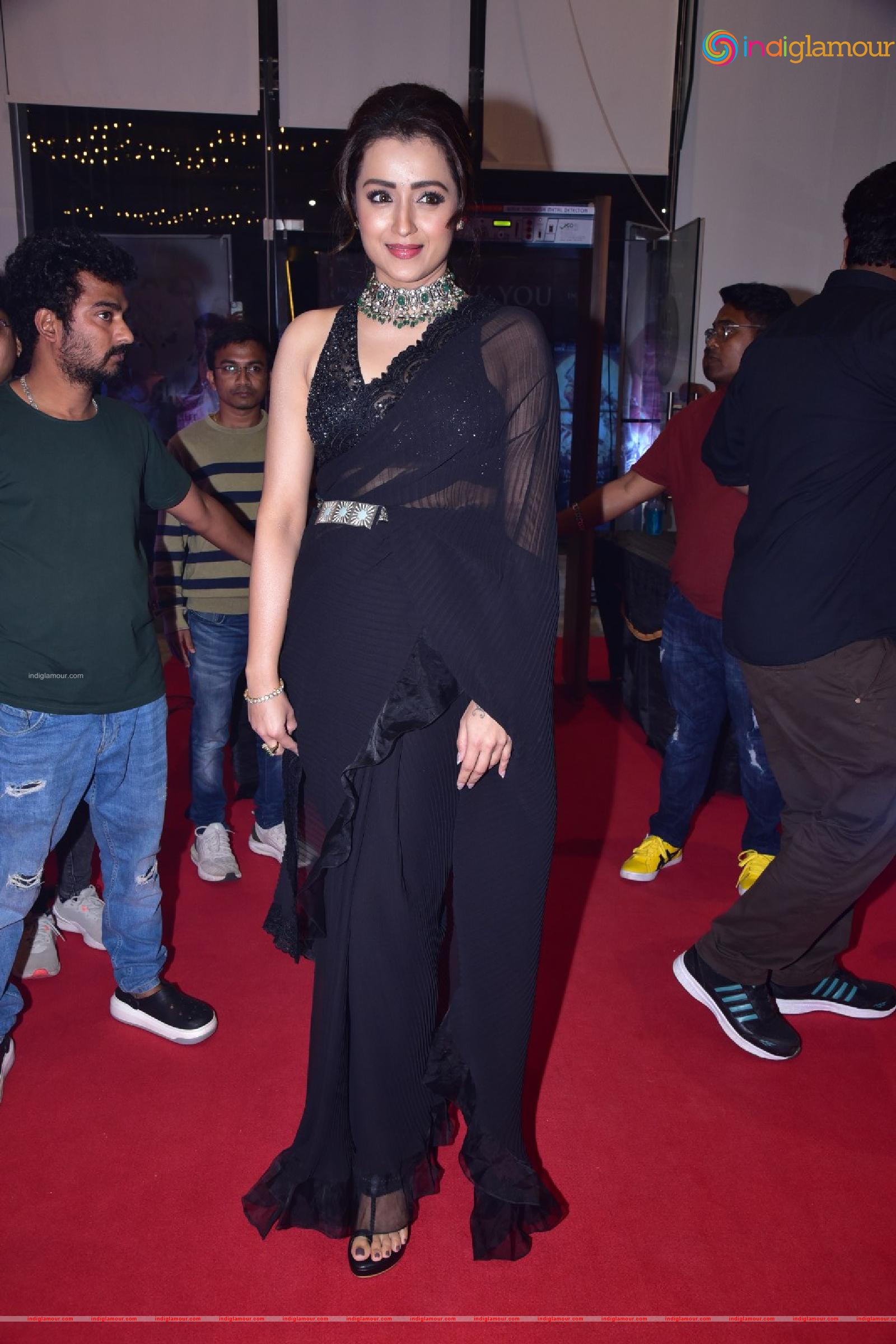 Trisha Krishnan Actress HD photos,images,pics and stills-indiglamour ...