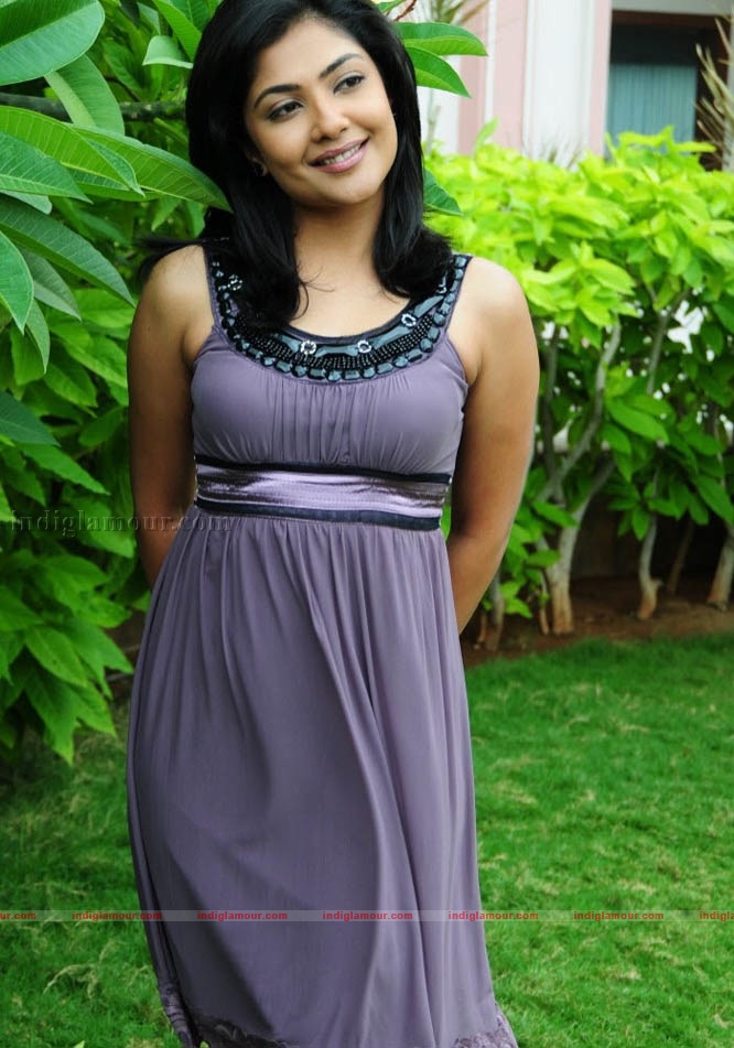 Kamalinee Mukherjee Actress photo,image,pics and stills - # 7763