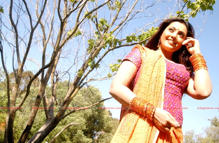 Meena Actress photo,image,pics and stills - # 12102