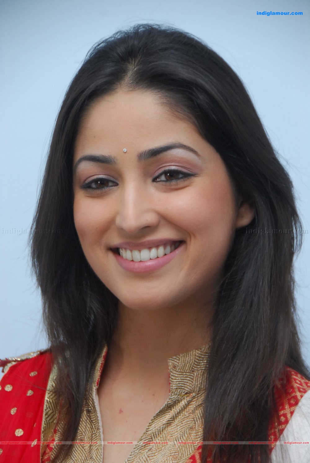 Yami Gautam Actress HD photos,images,pics and stills-indiglamour.com #90960