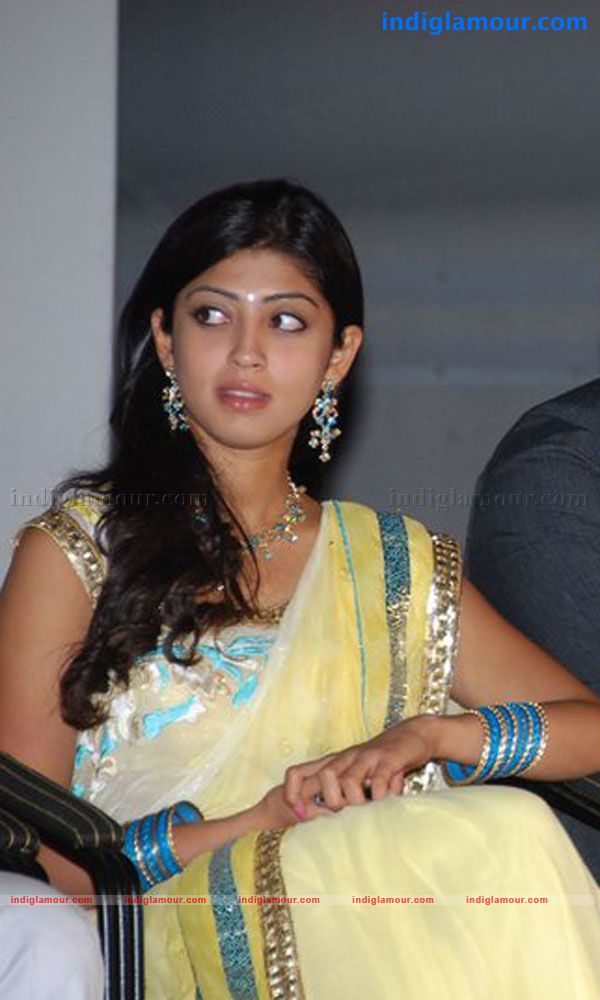 Pranitha Actress photo,image,pics and stills - # 128728