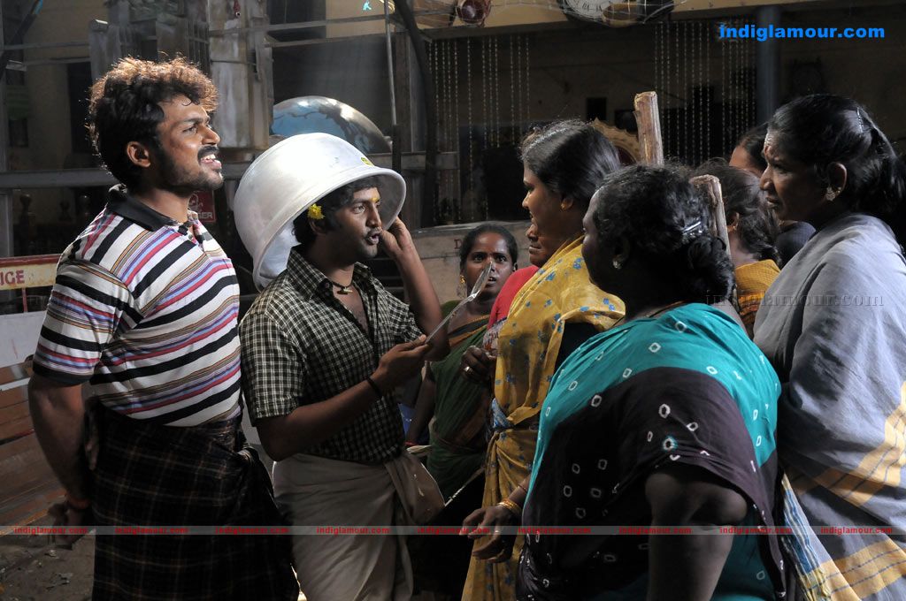 Siruthai Movie HD photos,images,pics,stills and picture-indiglamour.com ...