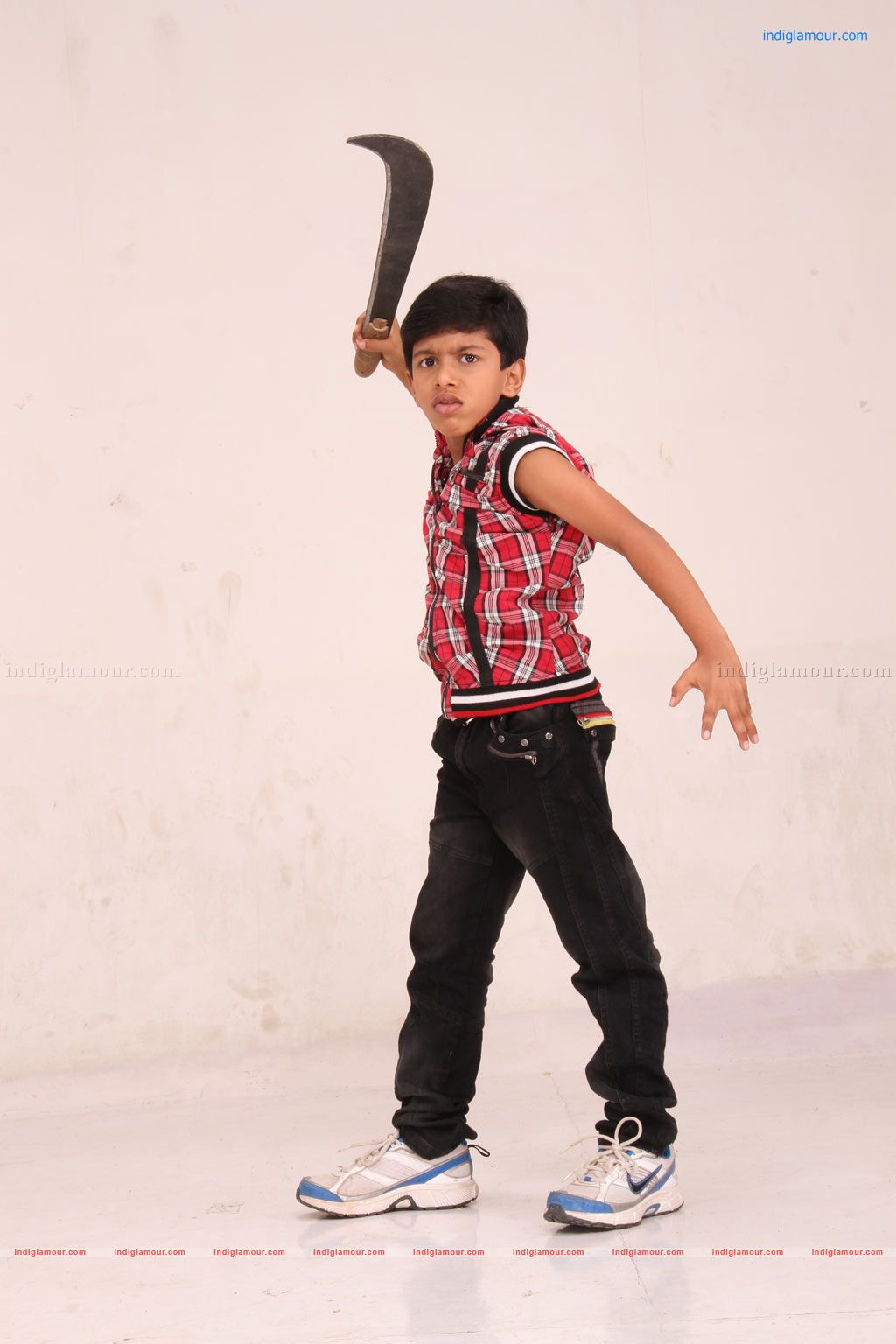 Chutty Paiyanum Nanghu Thirudargalum Movie HD photos,images,pics,stills ...