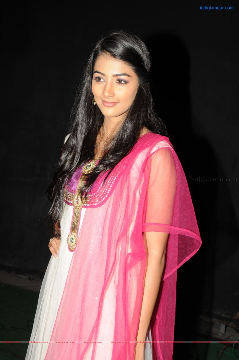 Pooja Hegde Actress HD photos,images,pics and stills-indiglamour.com ...