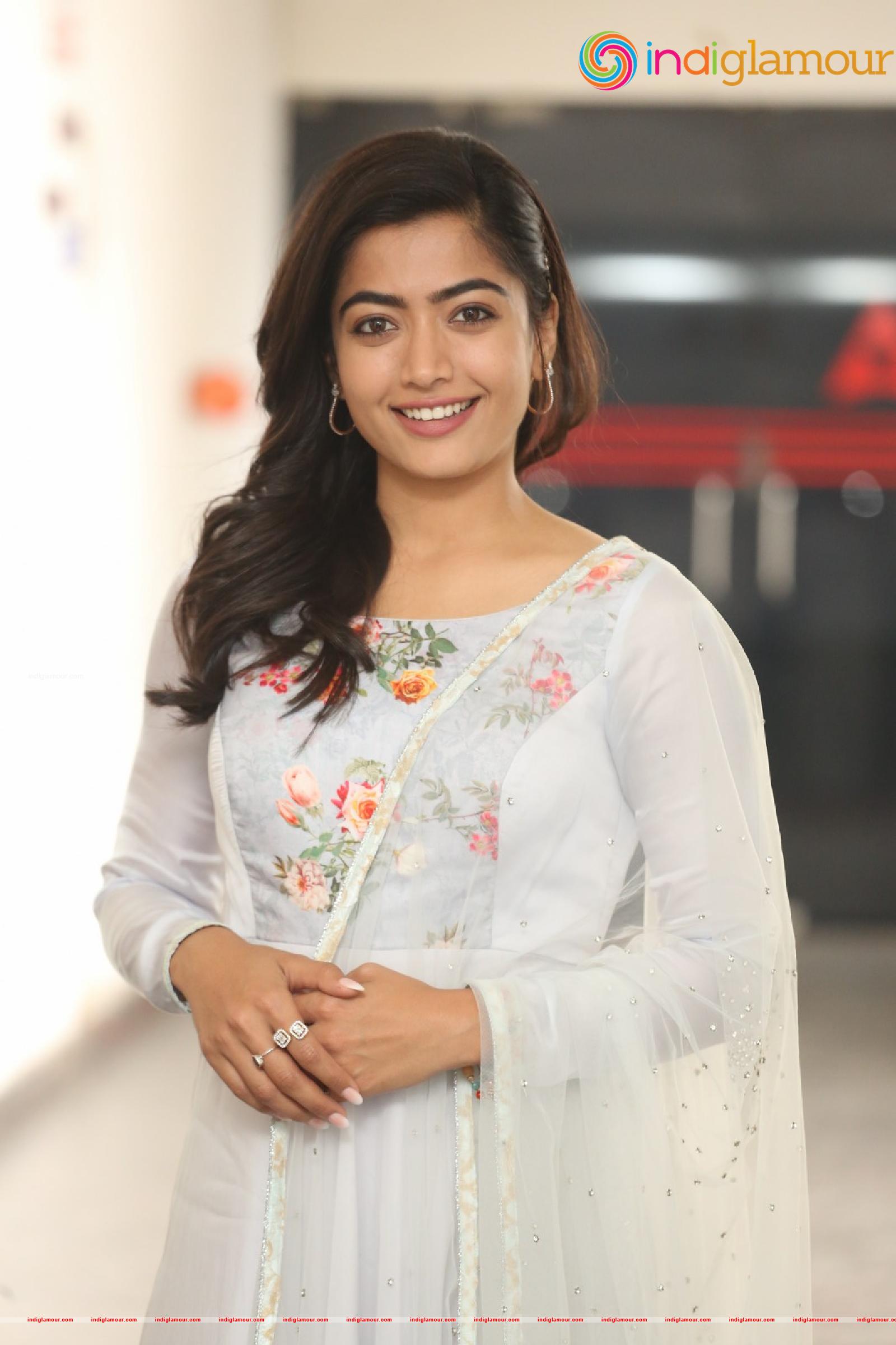 Rashmika Mandanna Actress photo,image,pics and stills - # 496705