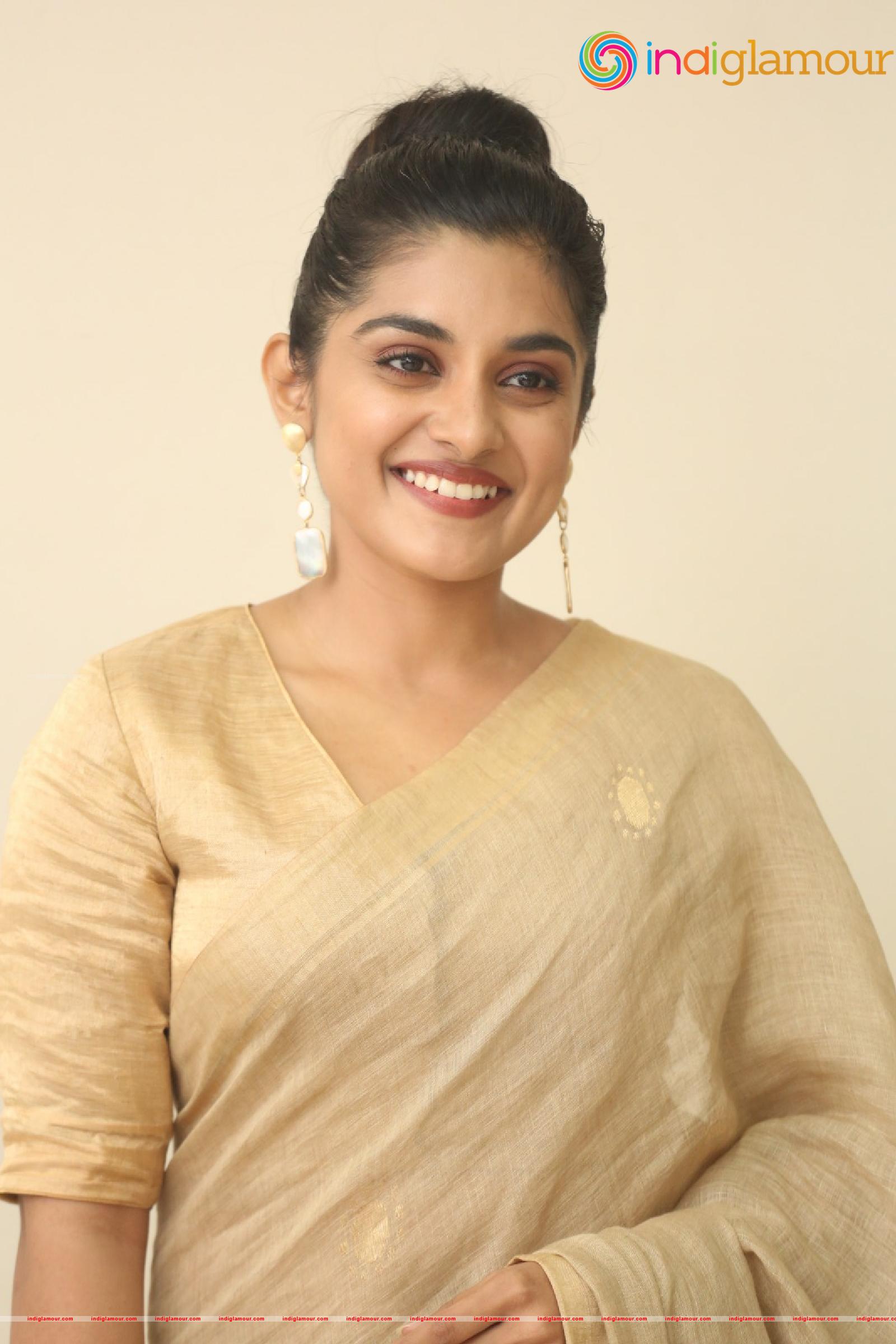 Nivetha Thomas Actress photo,image,pics and stills - # 488594