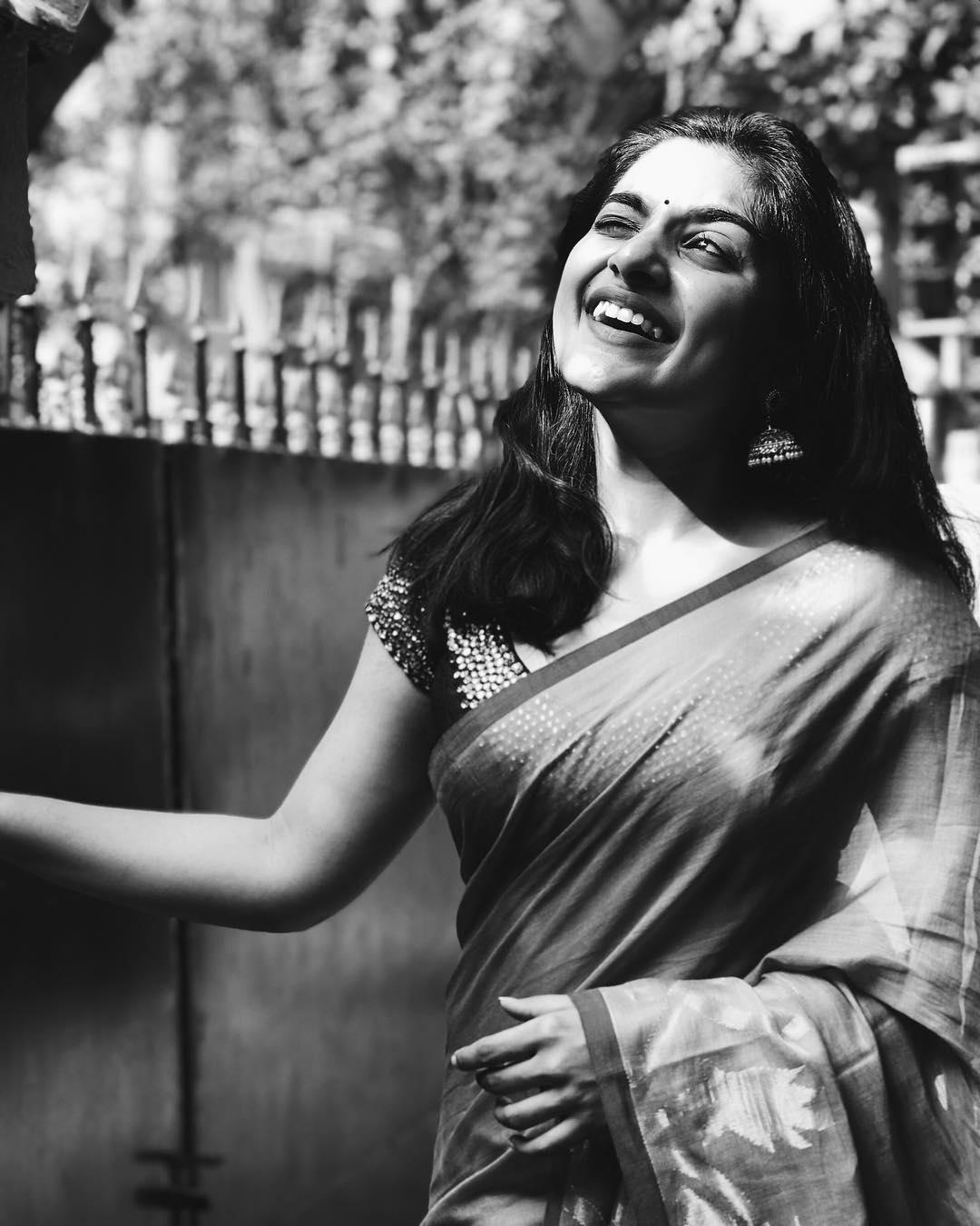 Nivetha Thomas Actress photo,image,pics and stills - # 549431
