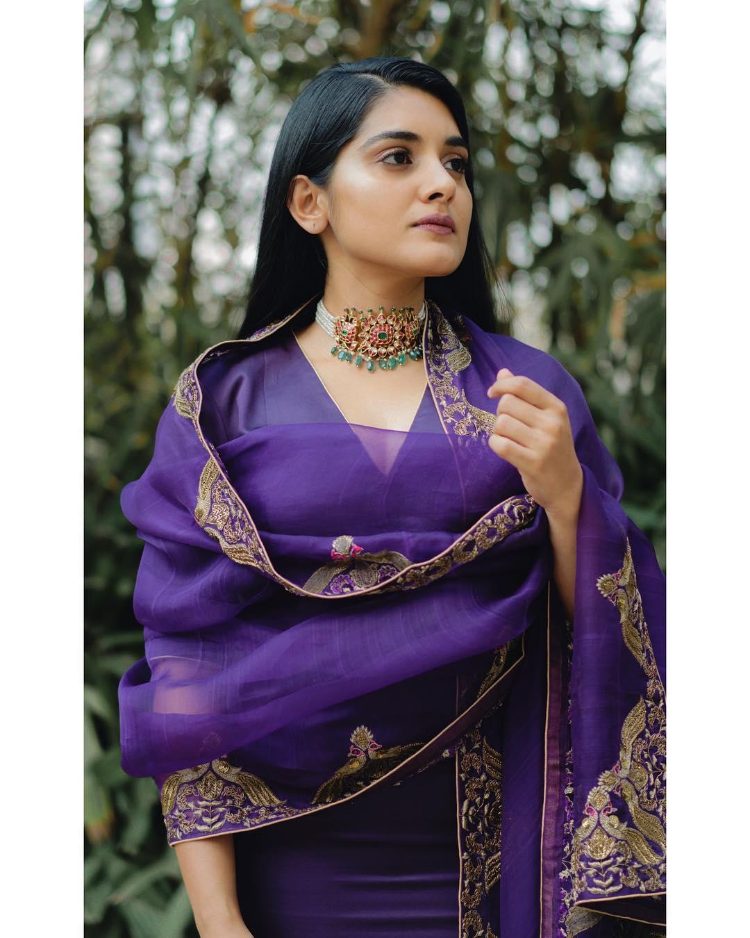 Nivetha Thomas Actress photo,image,pics and stills - # 549455