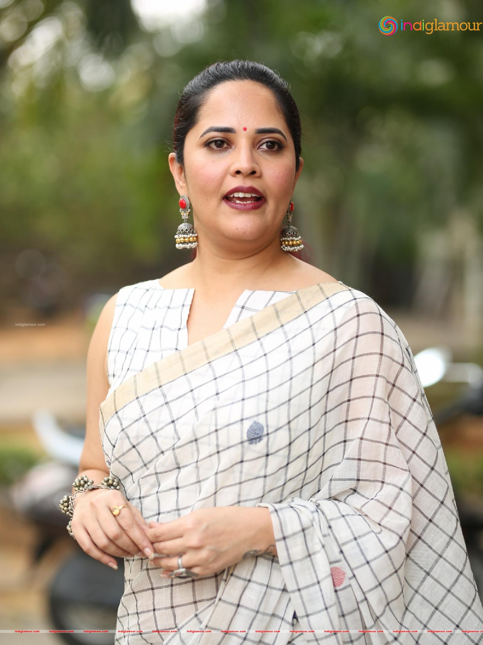 Anasuya Actress HD photos,images,pics and stills-indiglamour.com #577092