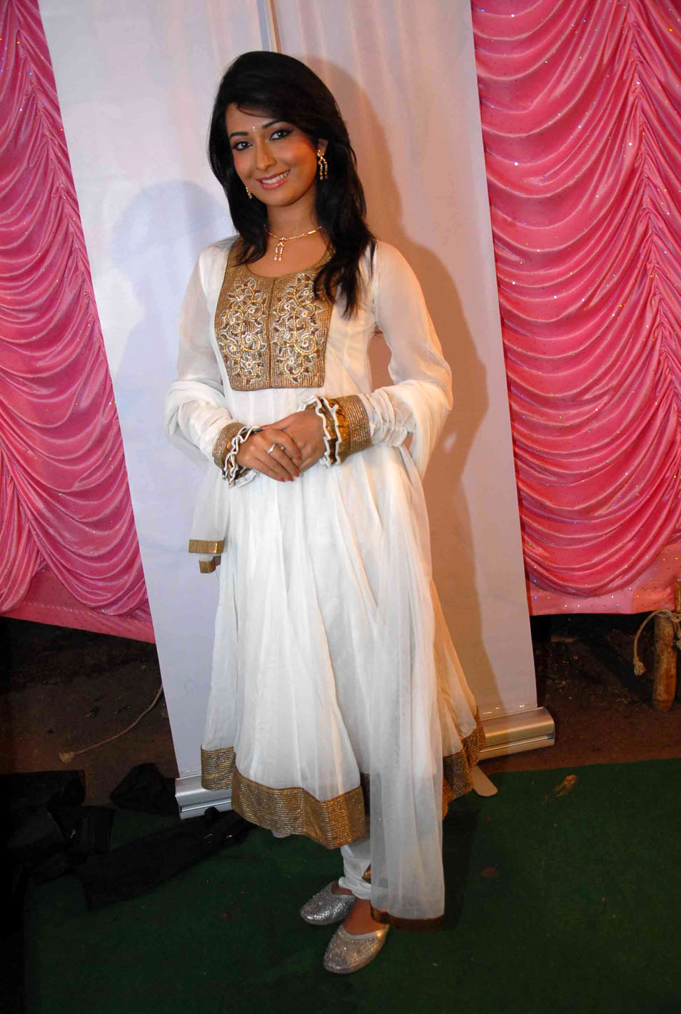 Radhika Pandit Actress HD photos,images,pics and stills-indiglamour.com ...