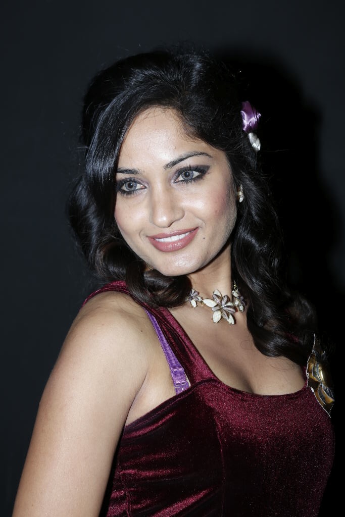 Madhavi Actress photo,image,pics and stills - # 249770