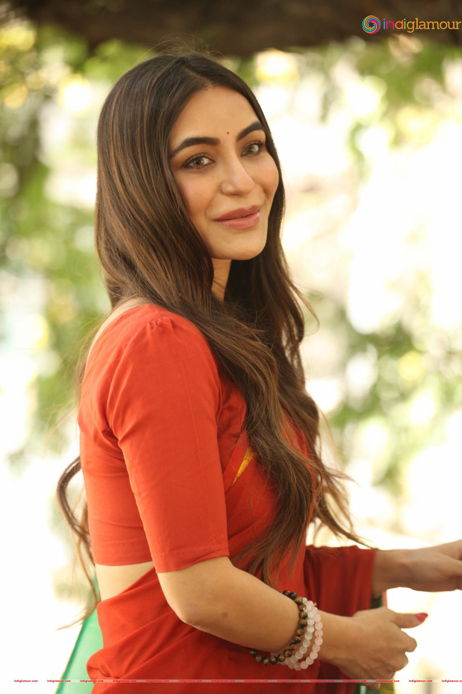 Nikkesha Actress HD photos,images,pics and stills-indiglamour.com #530430