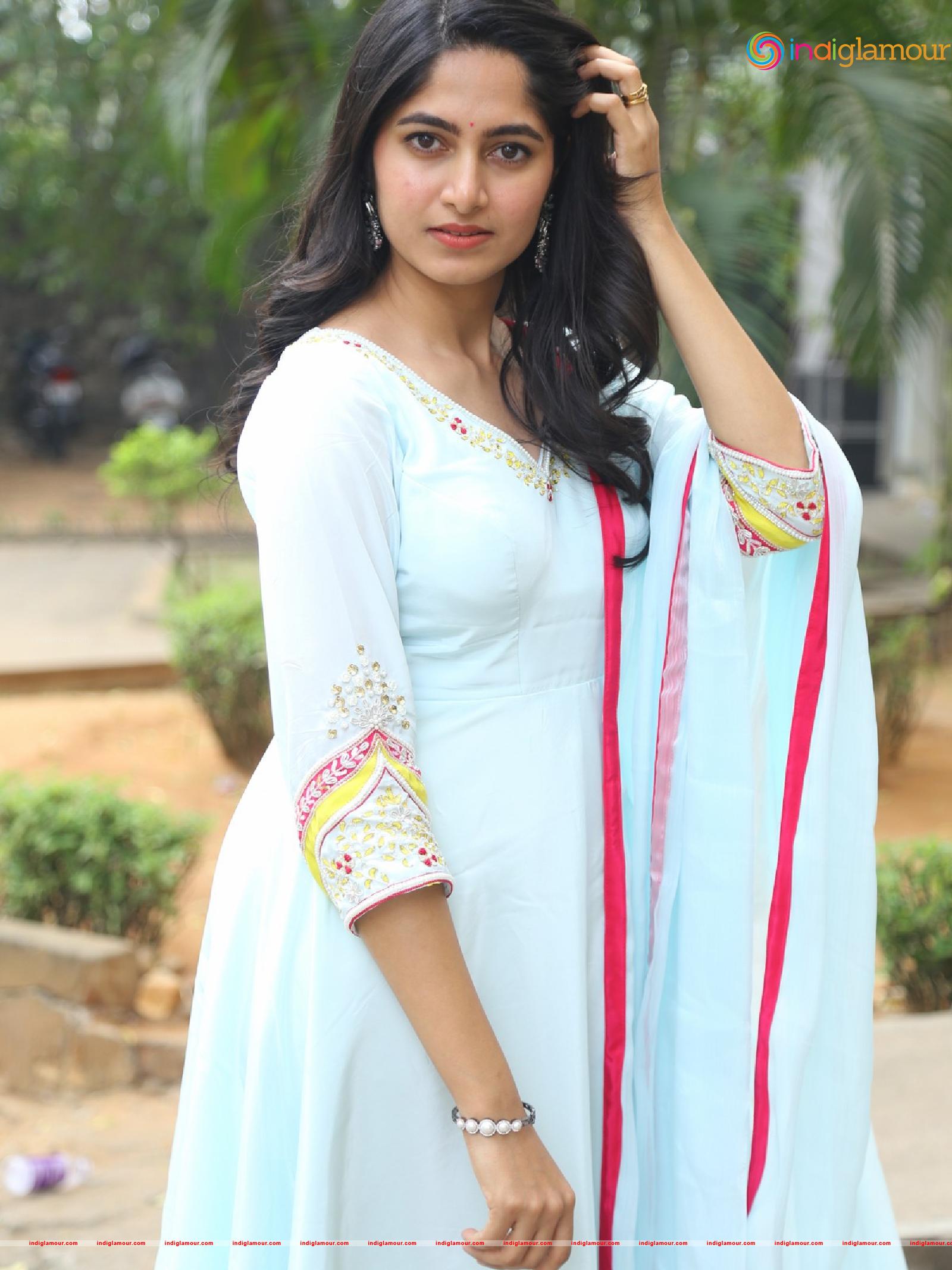 Kushee Ravi Actress HD photos,images,pics and stills-indiglamour.com ...