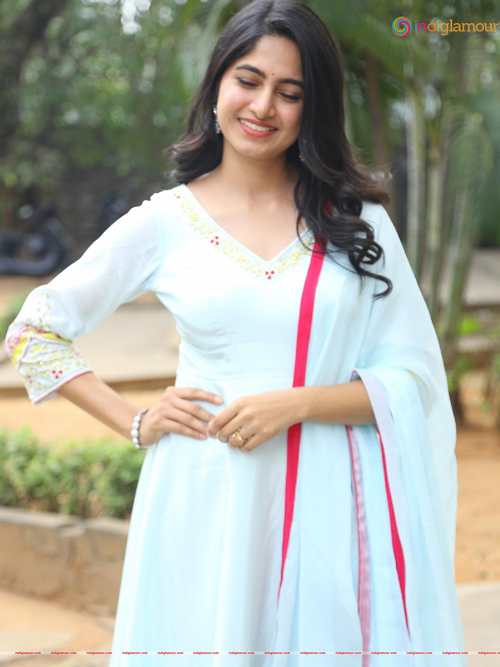 Kushee Ravi Actress HD photos,images,pics and stills-indiglamour.com ...
