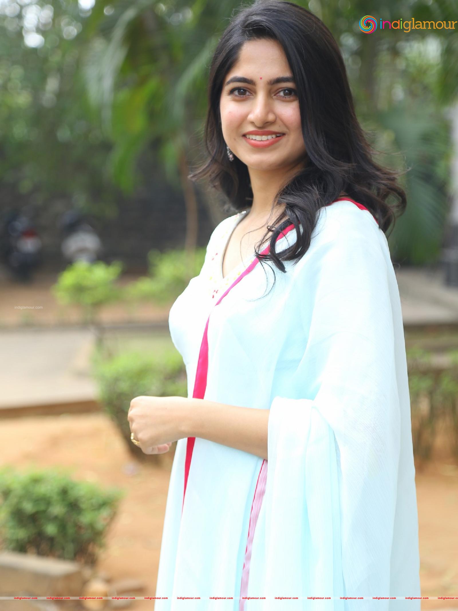 Kushee Ravi Actress HD photos,images,pics and stills-indiglamour.com ...