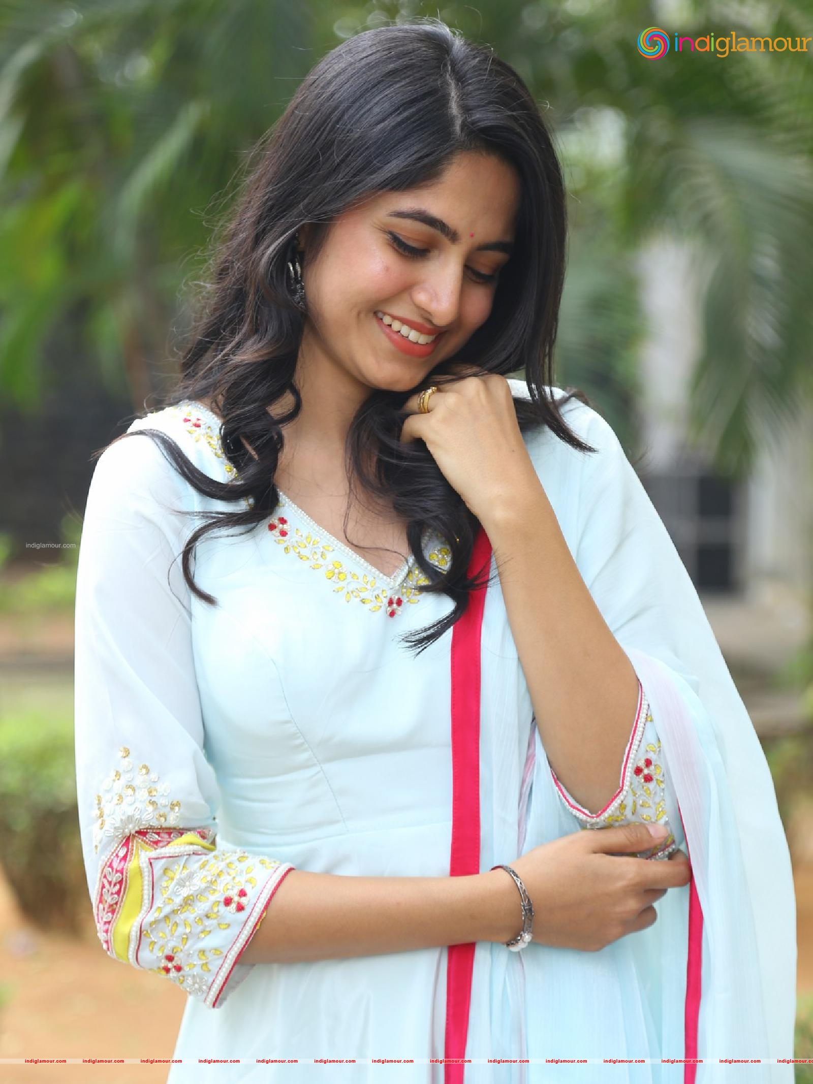 Kushee Ravi Actress HD photos,images,pics and stills-indiglamour.com ...