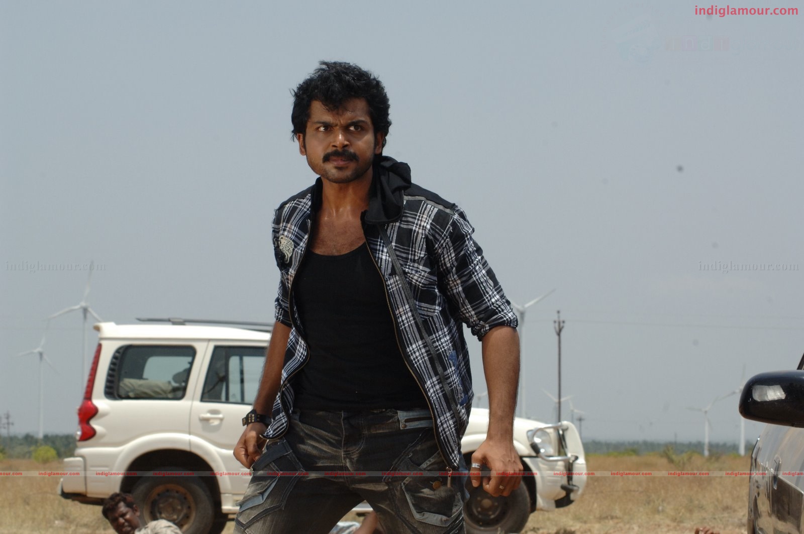 Awara Movie HD photos,images,pics,stills and picture-indiglamour.com #48284