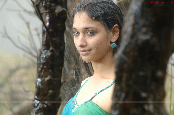 Awara Actress